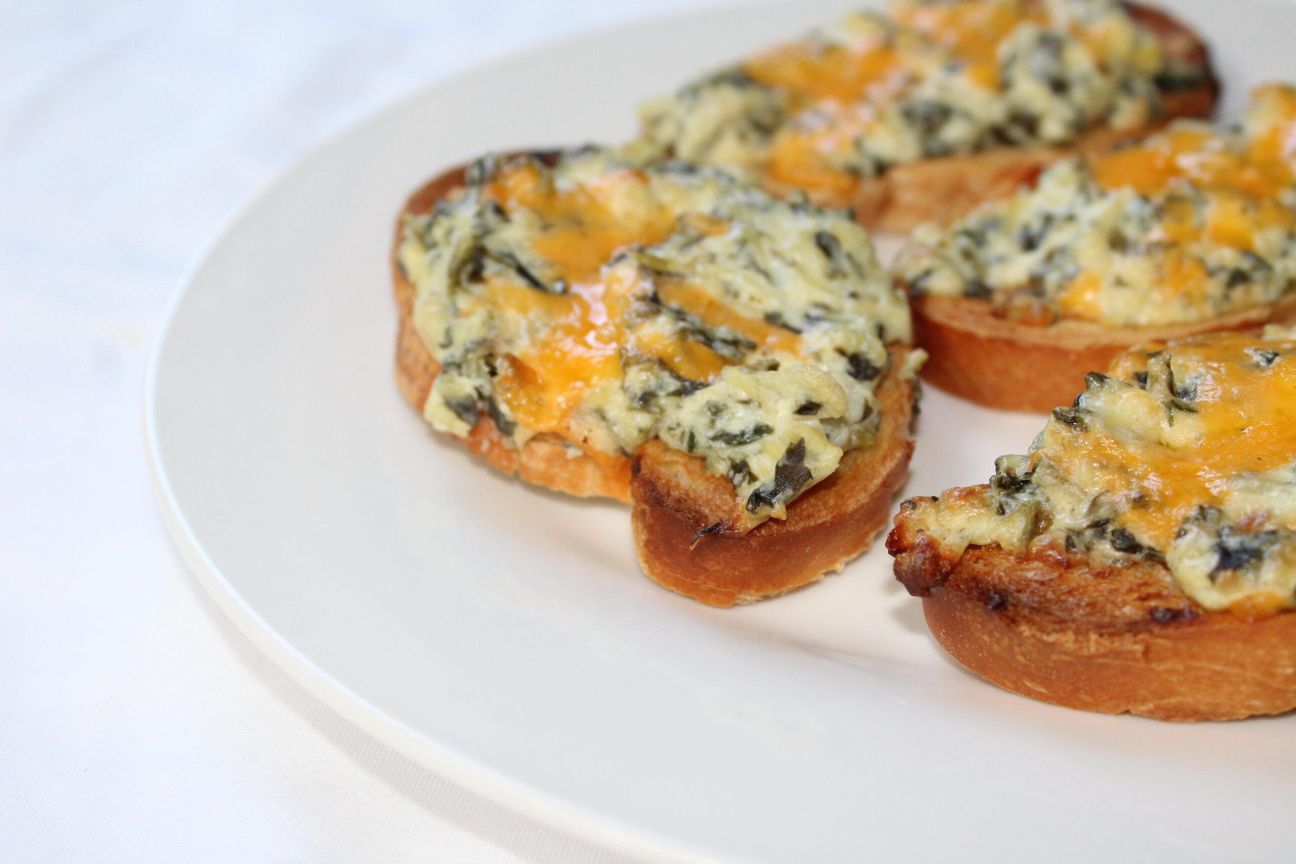 Spinach and Artichoke Dip - Modern Grace Magazine