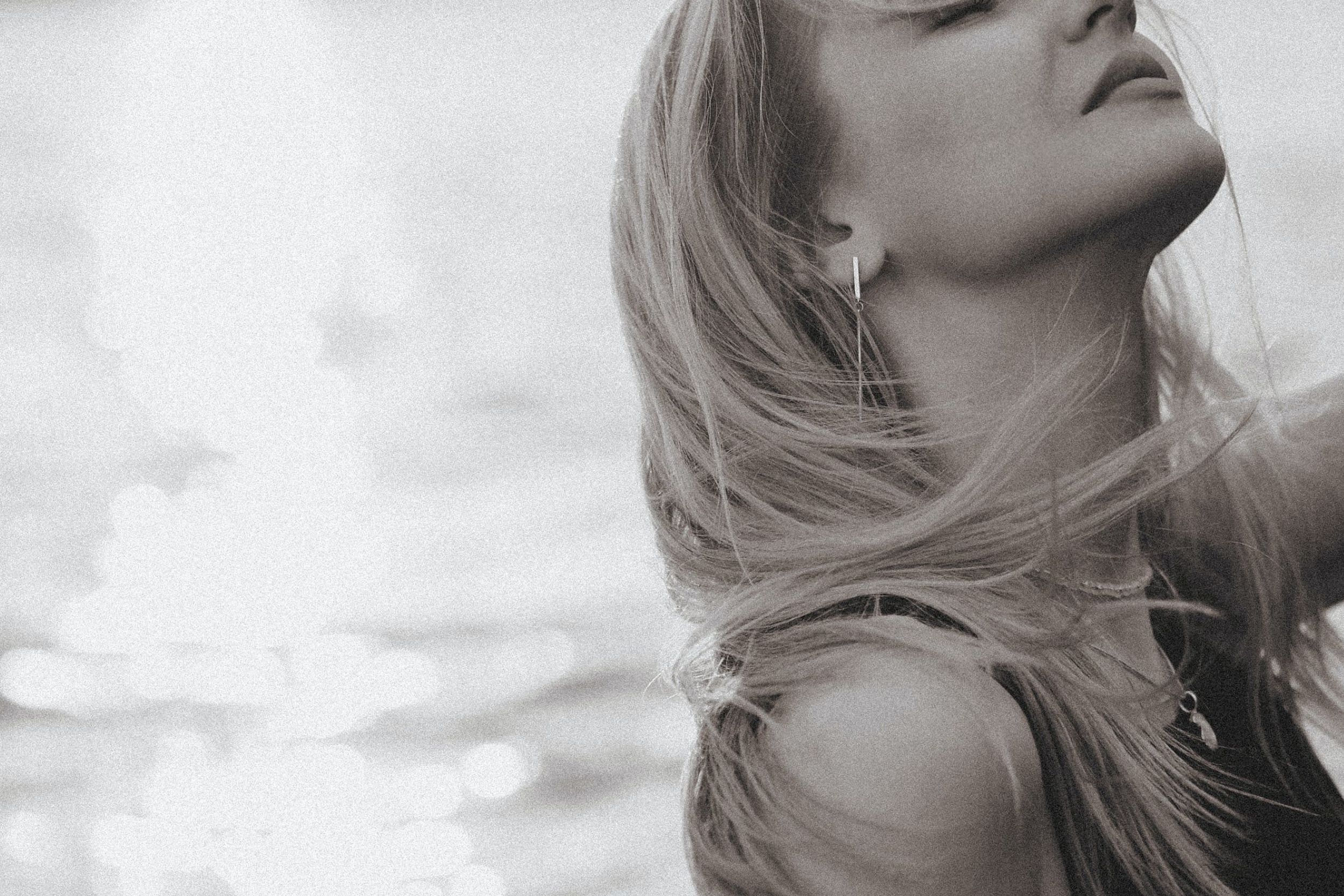 Taming Your Inner Critic - Modern Grace Magazine Taming Your Inner Critic - Modern Grace Magazine